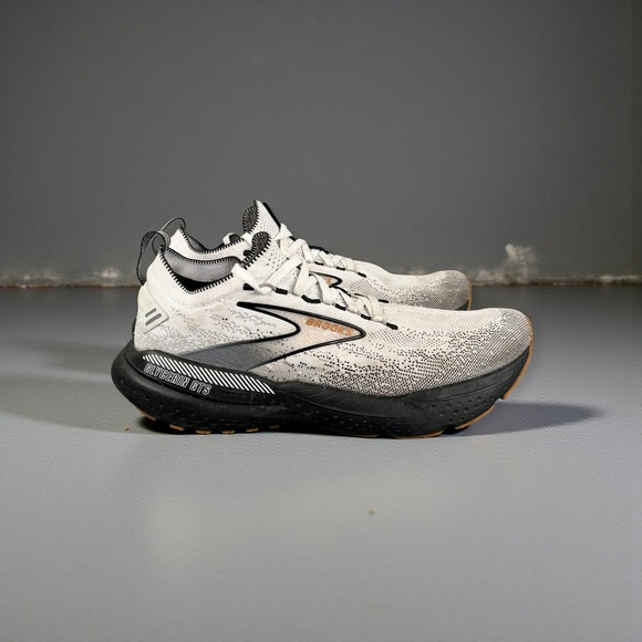 Brooks | Shoes | Brooks Glycerin 2 Gts Running Shoe Mens 9 White Black ...